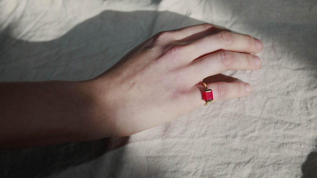 Anillo de Plata Mujer Square Magenta | Beatriz Palacios